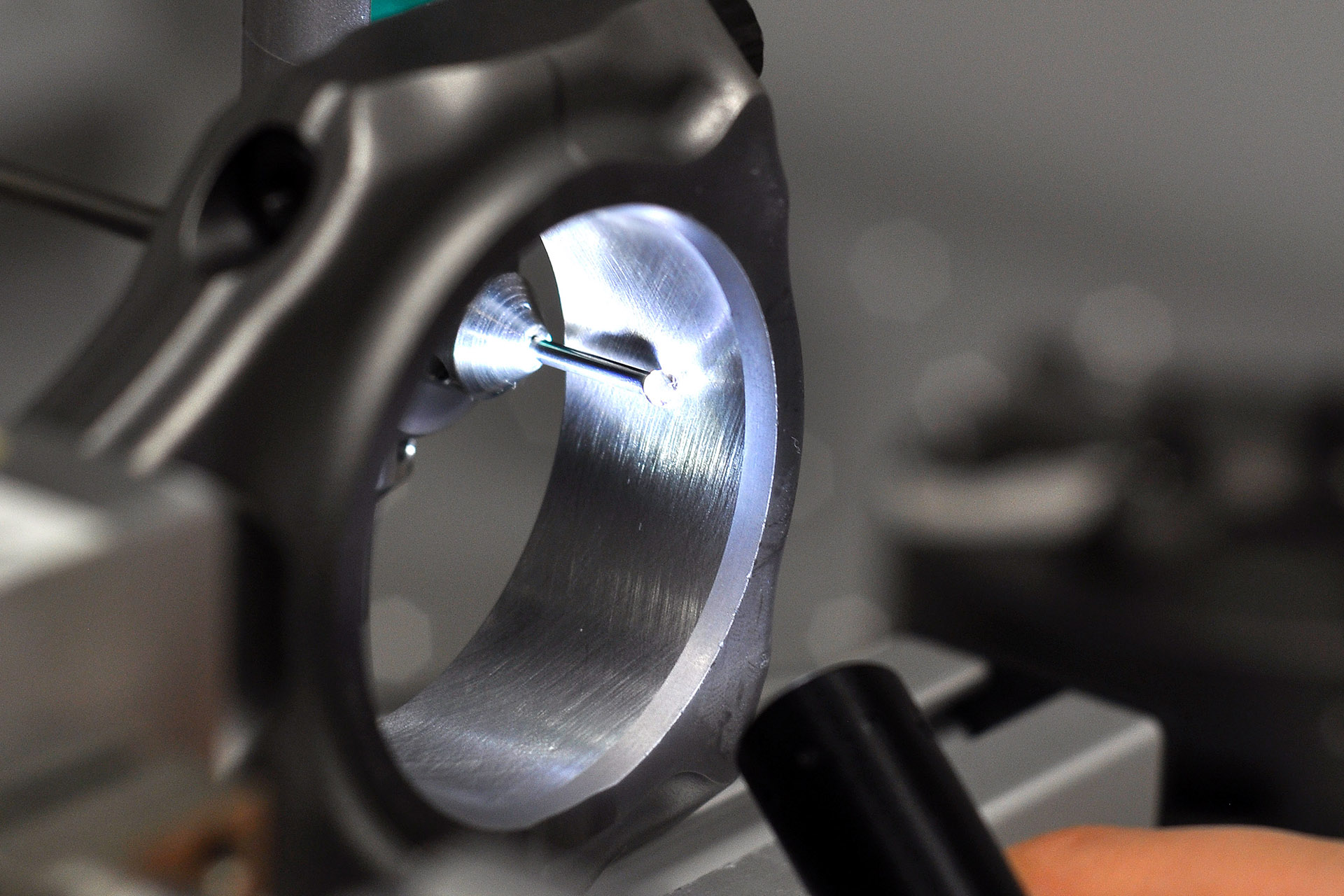 Precision & Durability with Diamond Stylus