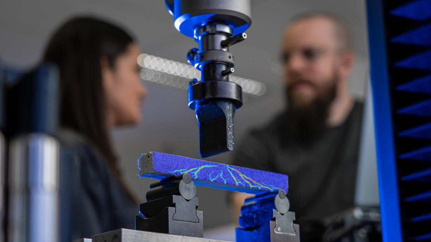 ZEISS IQS | ARAMIS 1 | Optical strain