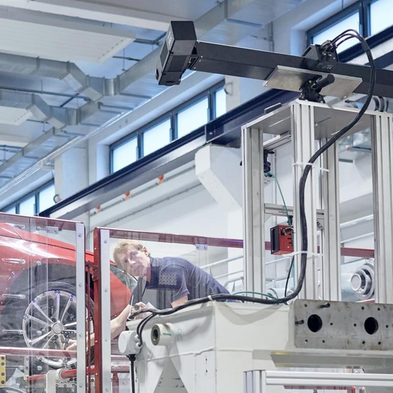 ARAMIS 3D Camera: High-resolution 3D camera system for high-end ...