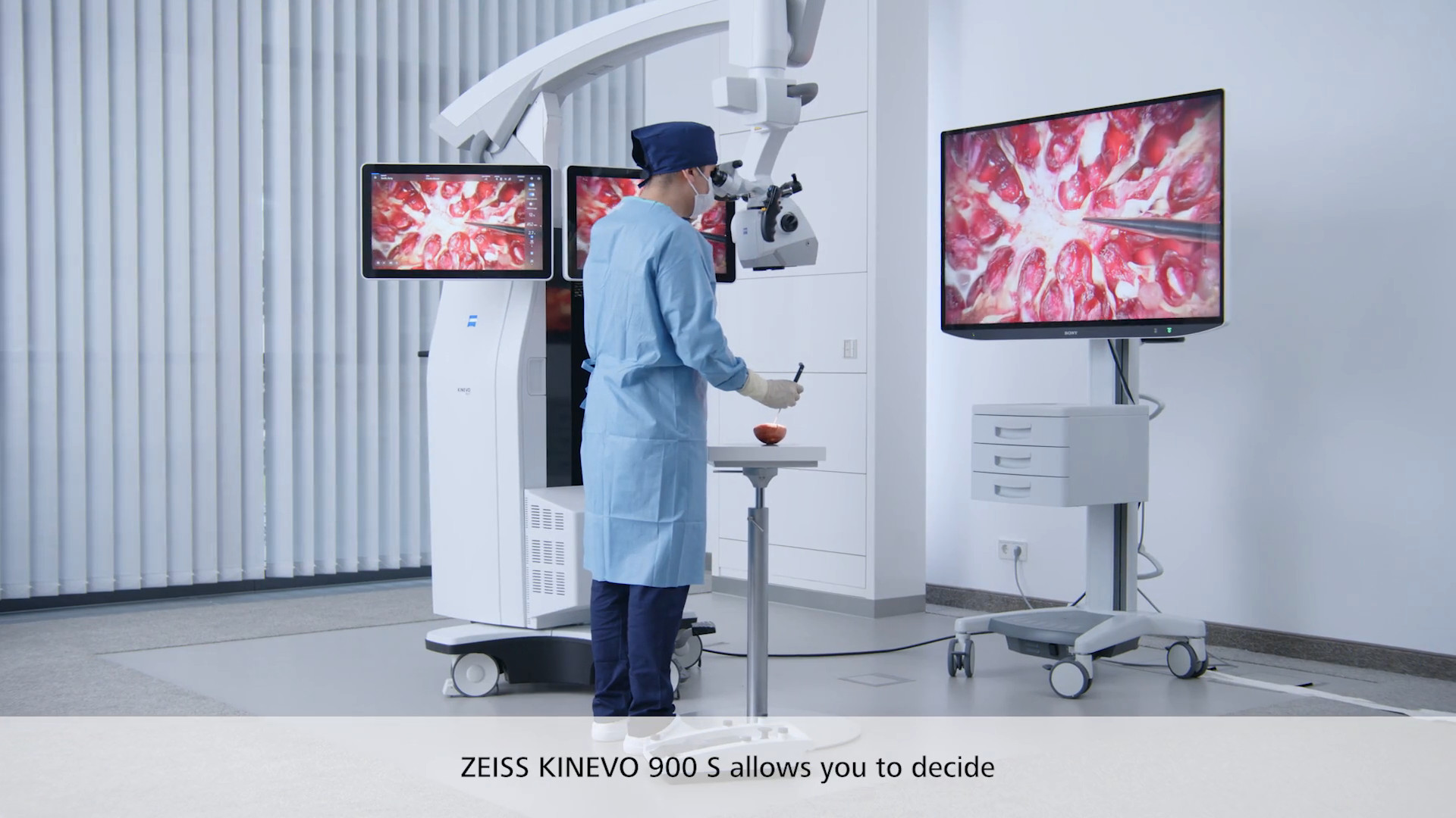 Cómo establecer la conexión entre ZEISS KINEVO 900 S y un monitor externo