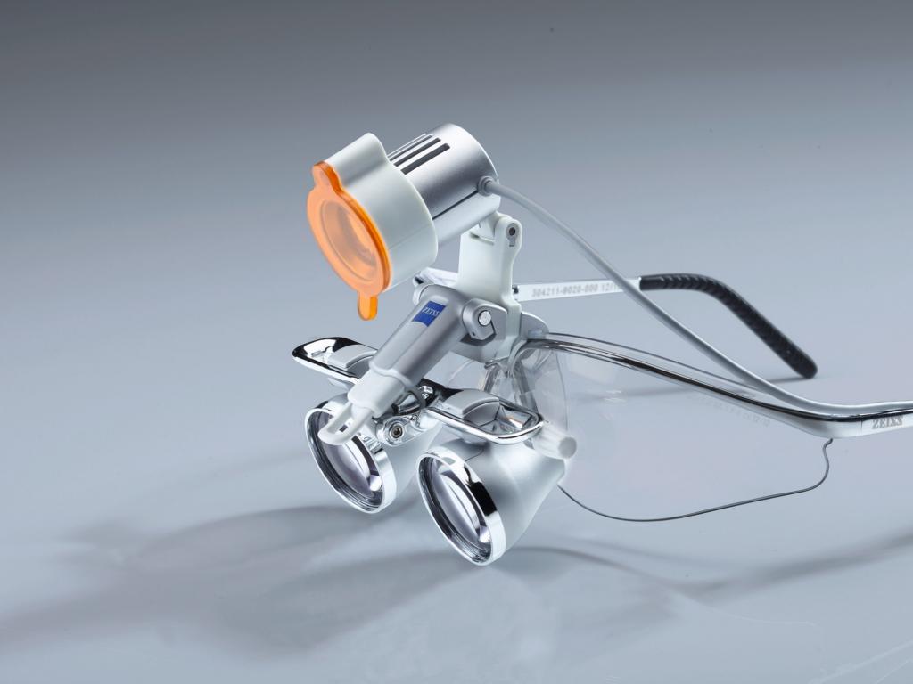 Lupas médicas ZEISS EyeMag