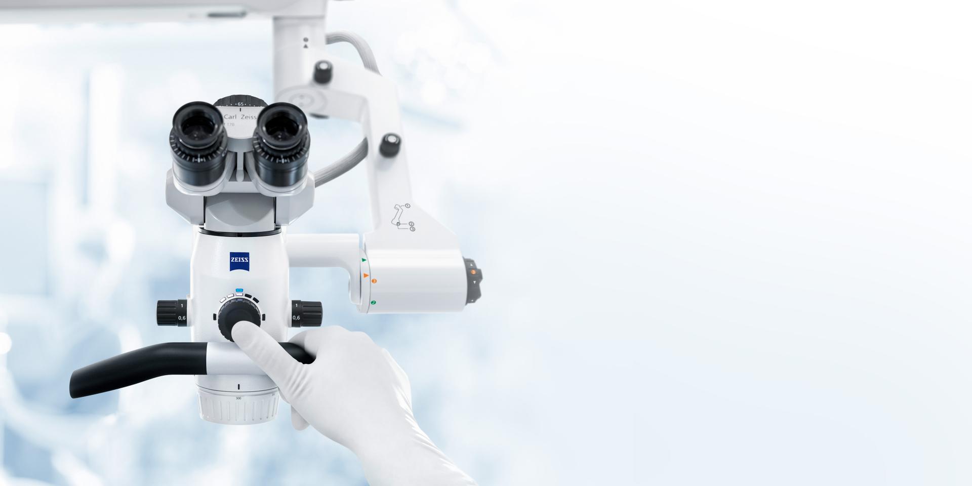 Microscópio operatório ZEISS EXTARO 300 ENT