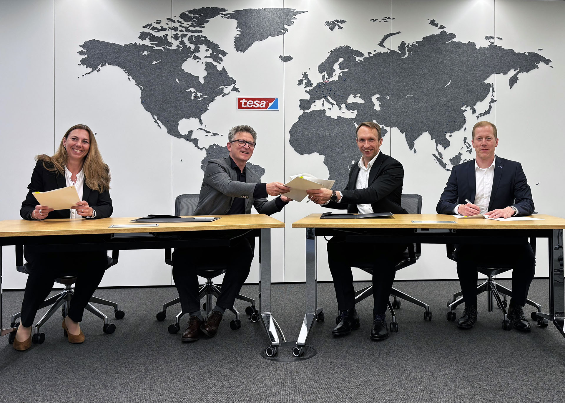 ZEISS and tesa sign strategic partnership to industrialize large-scale ...