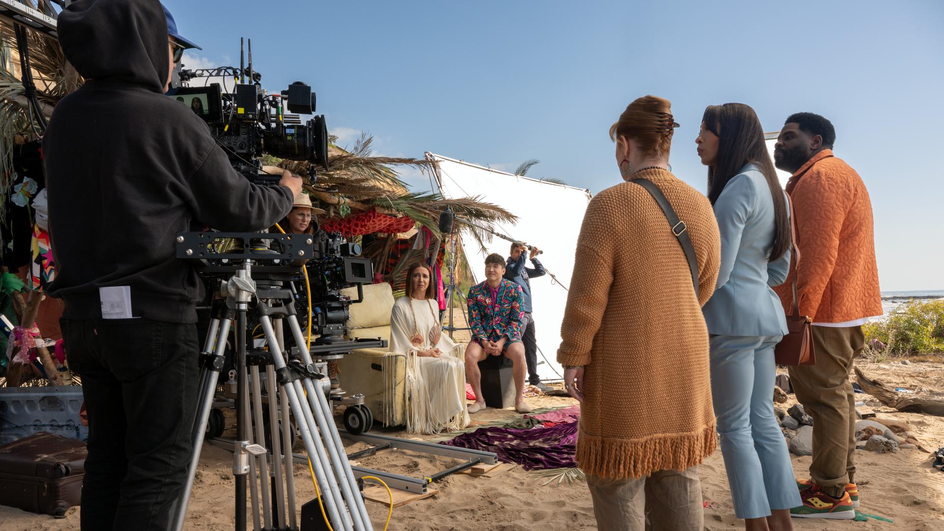 Jason Oldak Chooses Zeiss Master Primes & Standard Speeds for "Loot ...