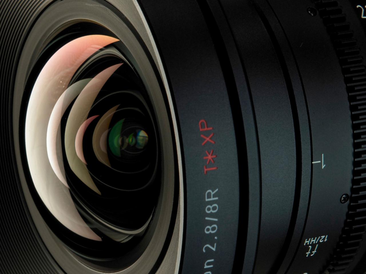 ARRI | ZEISS Ultra Prime Lenses | Highest performance over the entire ...