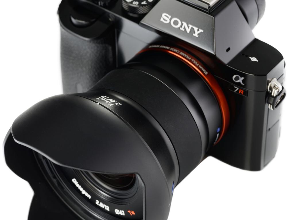 ZEISS Touit Autofocus APS-C lenses for Sony and Fujifilm