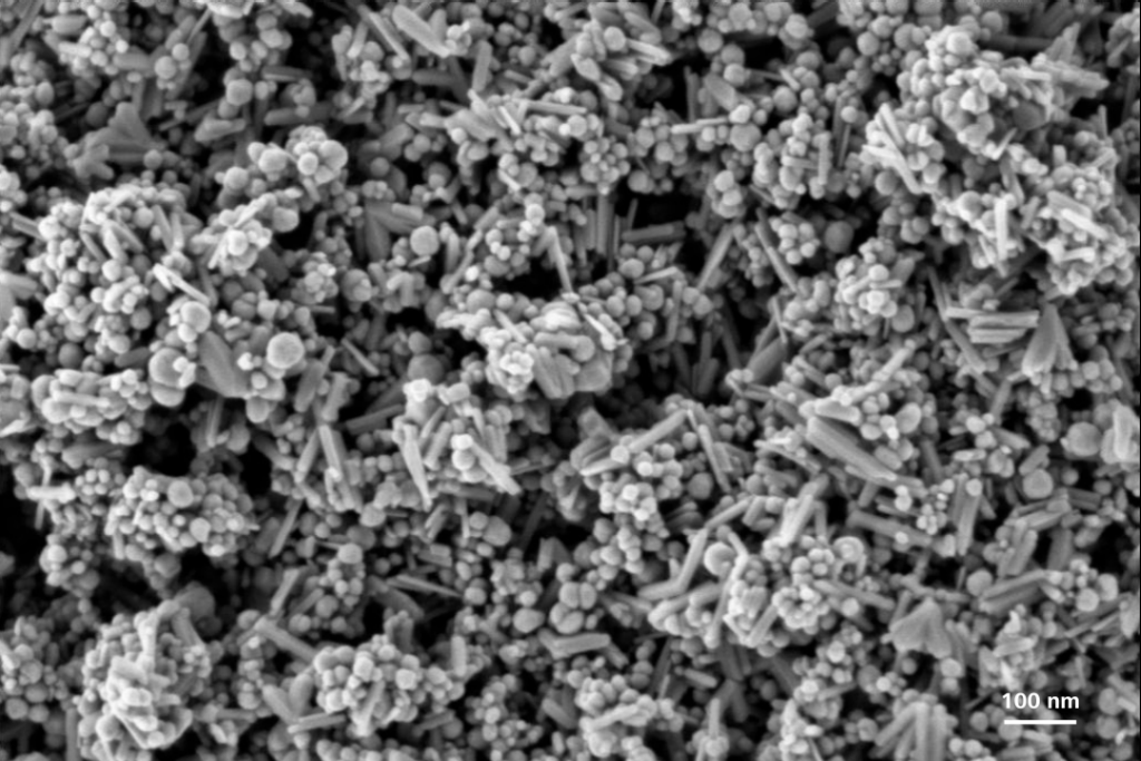 Achieve true sample surface imaging with low and ultra-low kV