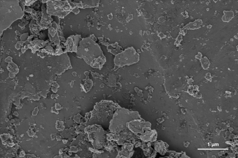 Achieve true sample surface imaging with low and ultra-low kV
