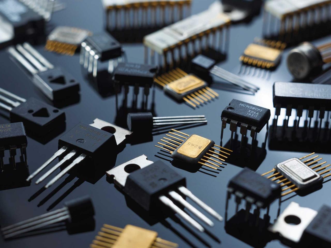 Microscopy Solutions for Semiconductors and Electronics