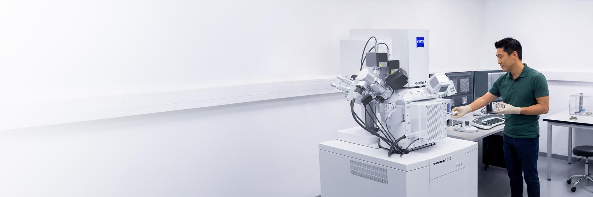 ZEISS Crossbeam 750 FIB-SEM | 高精度イメージングと試料作製