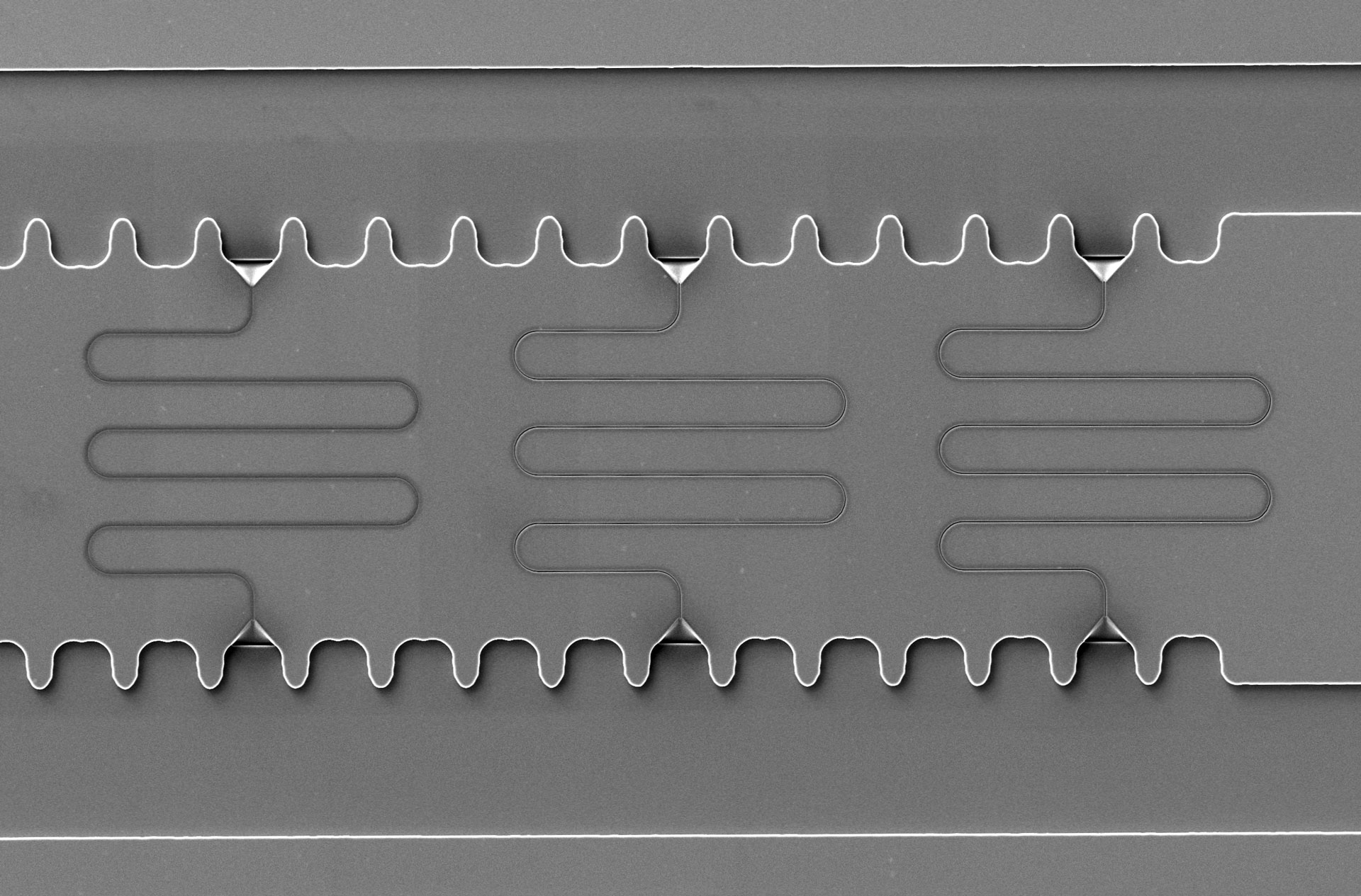 Materials Research and 3D Analysis | ZEISS Crossbeam FIB-SEM