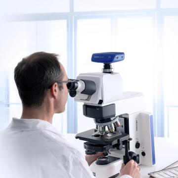 A Guide to Microscope Ergonomics