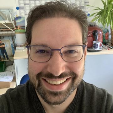 Live Cell Imaging Under Hypergravity: The DLR Hyperscope | ZEISS