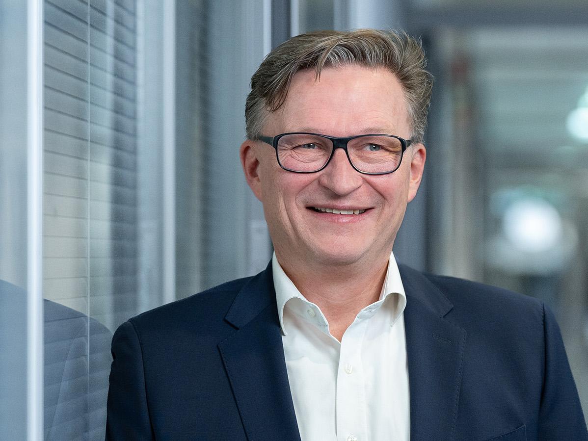 About us as company & team | ZEISS SMT