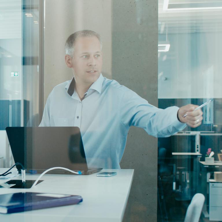 Services & Business Solutions