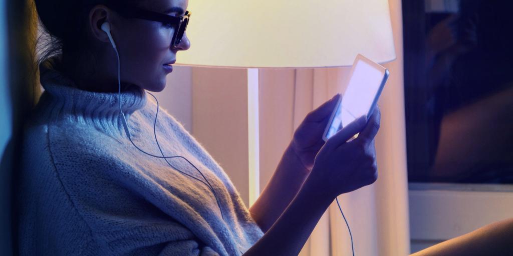 ZEISS DuraVision BlueProtect UV | The ZEISS Blue-Violet Light Solution.