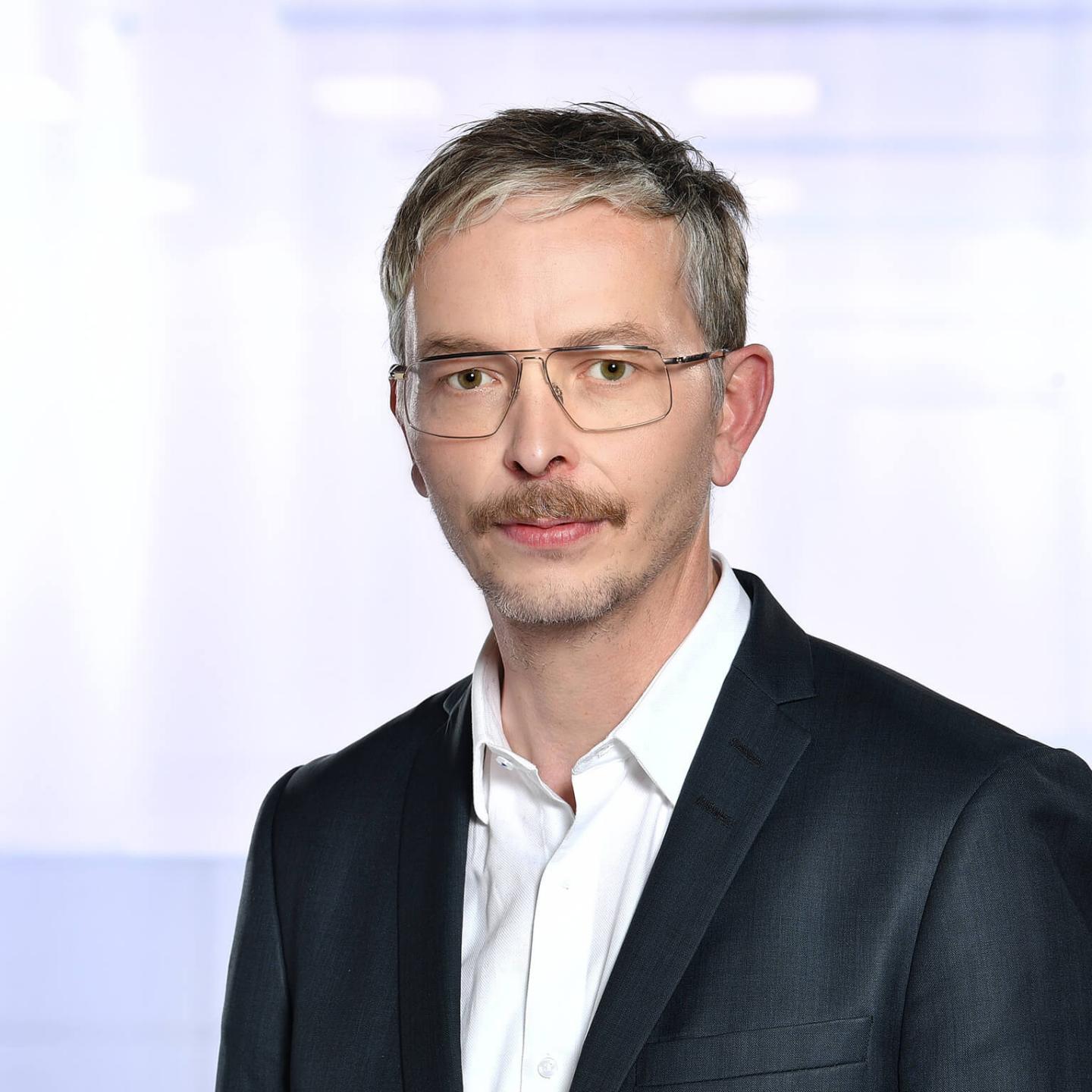 ZEISS Vision Care invests into CREAL